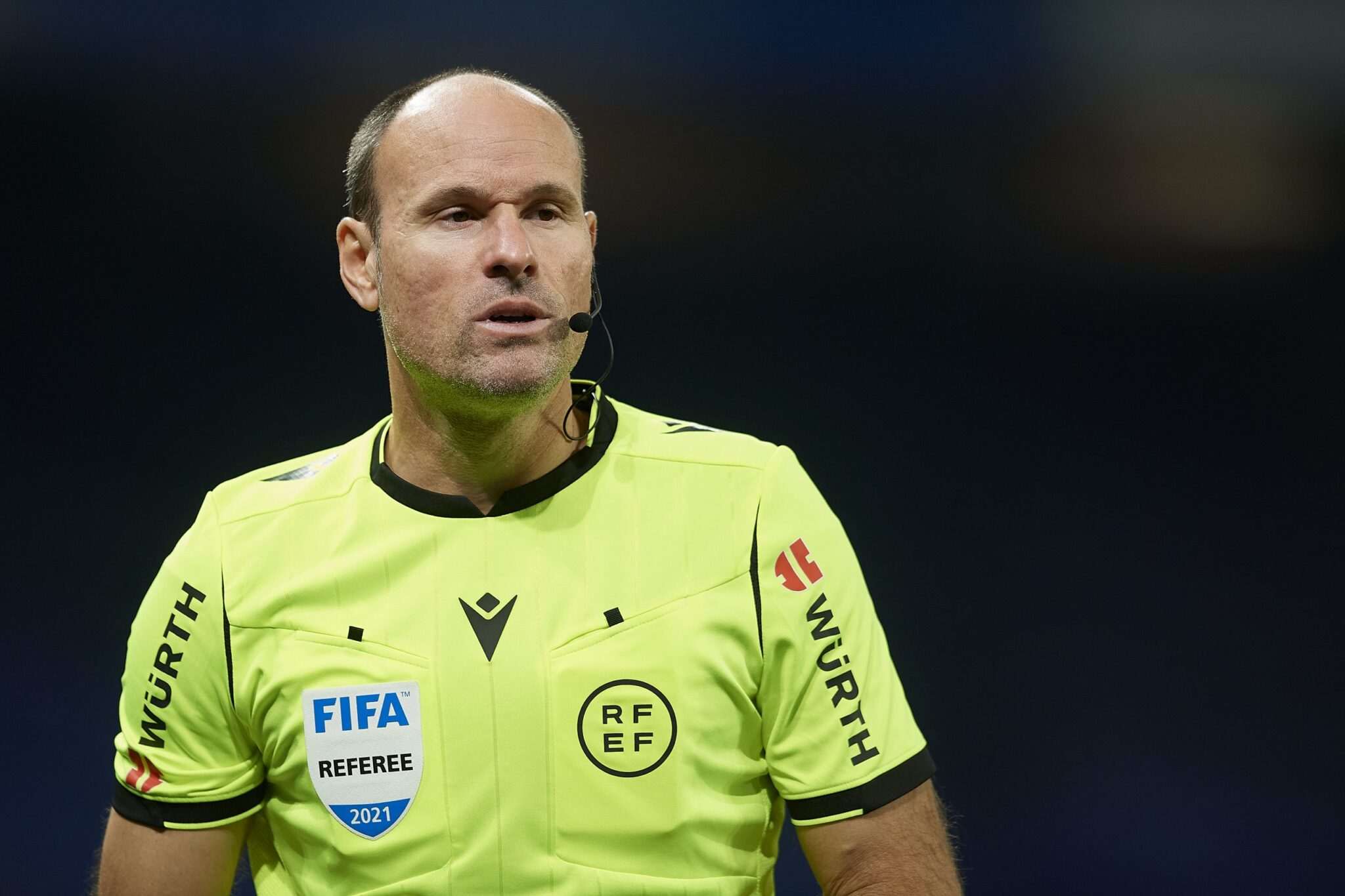 ¿Cuánto cobra un árbitro asistente en fútbol? - Fútbol-Oceja ️⚽