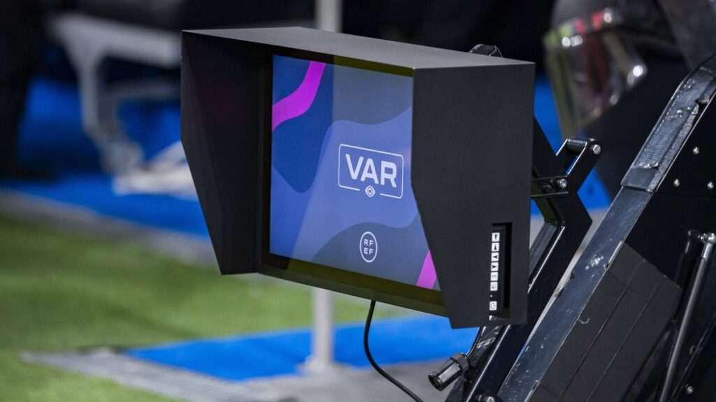 ¿Qué año empezo el VAR en España? - Fútbol-Oceja ️⚽